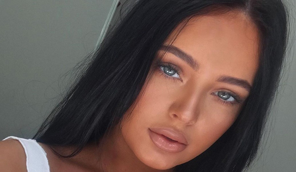 Sarah Burey - Bio, Age, Height, Wiki | Models Biography