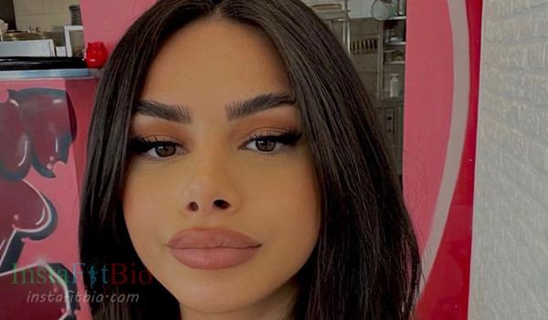 Dilara Dilek - Bio, Age, Height, Wiki, ???? | Models Biography