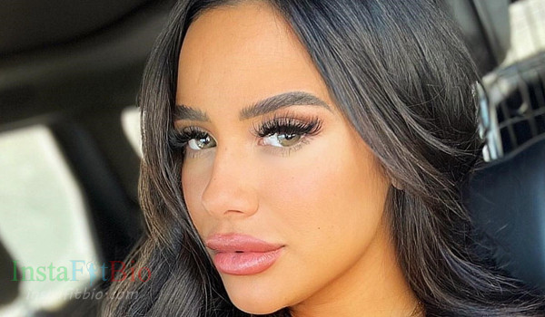 Debbie Ayoub - Bio, Age, Height, Wiki | Models Biography